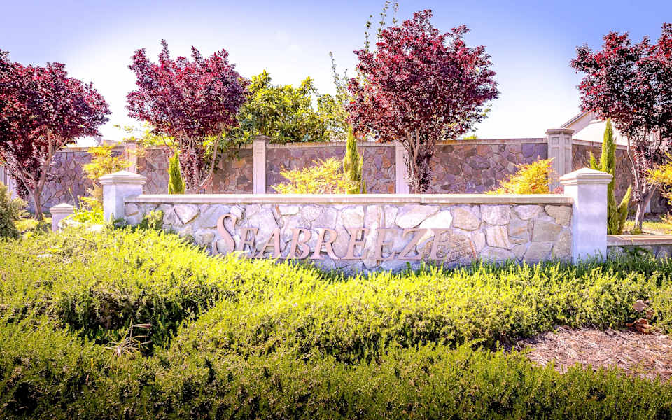 Seabreeze | Neighborhood Guide