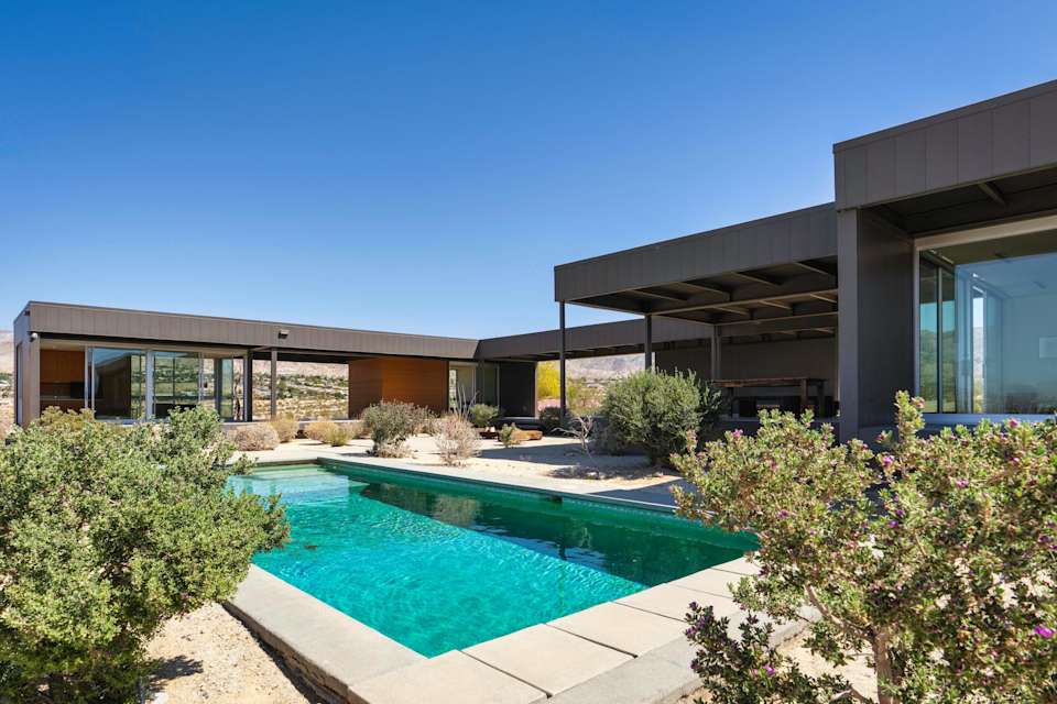 Experience the Wonder of the Marmol Radziner Desert House