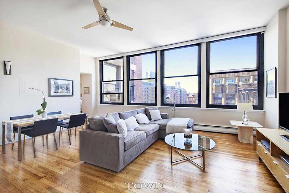 250 Mercer St Unit: D904