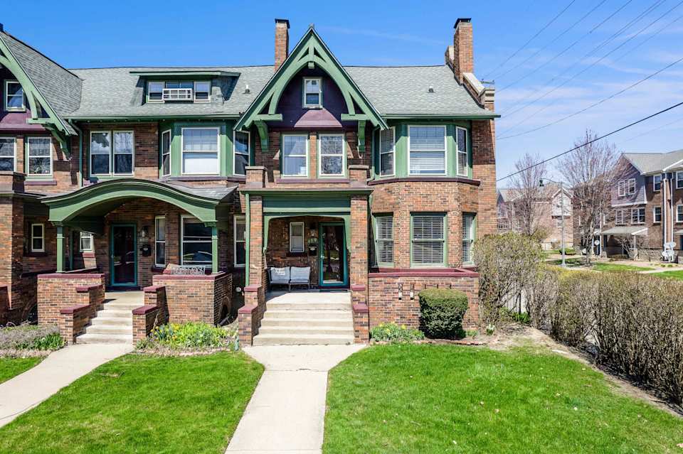 City Living Detroit | Real Estate Agents & Realtors Near Me