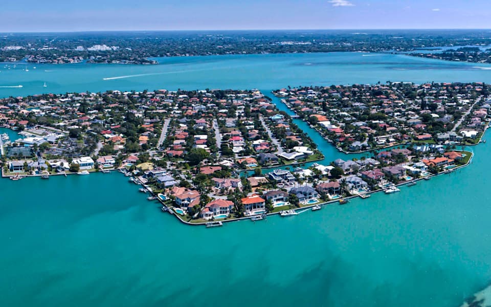 Bird Key | Neighborhood Guide