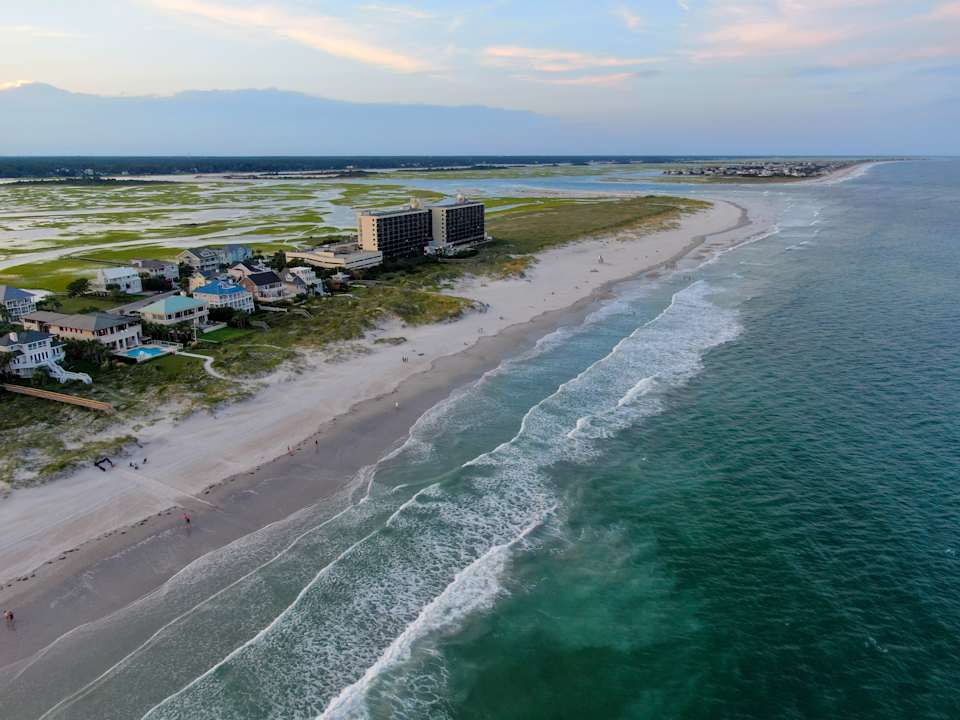 Figure Eight Island Neighborhood Guide | Savannah Holman