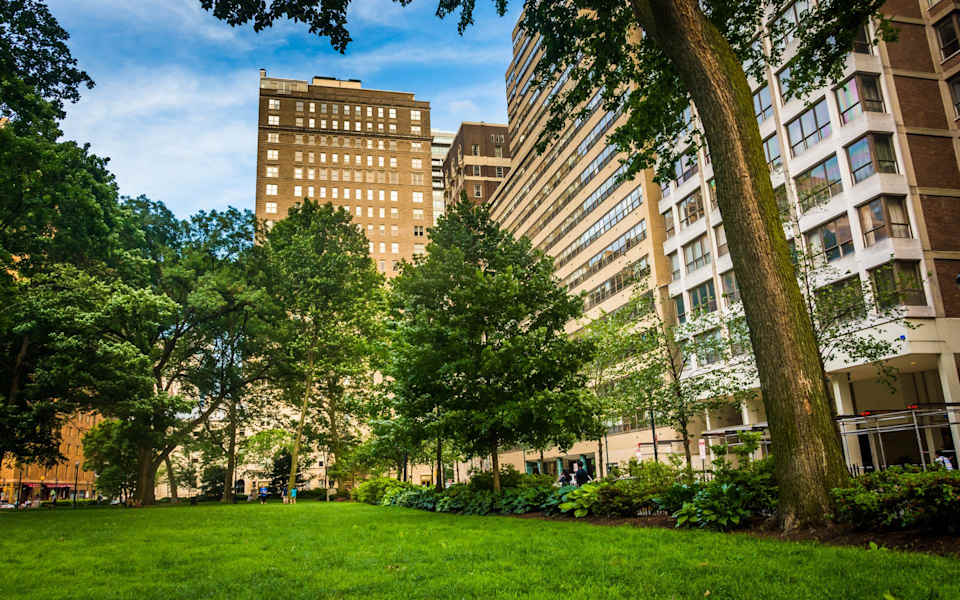 Rittenhouse Square | Neighborhood Guide