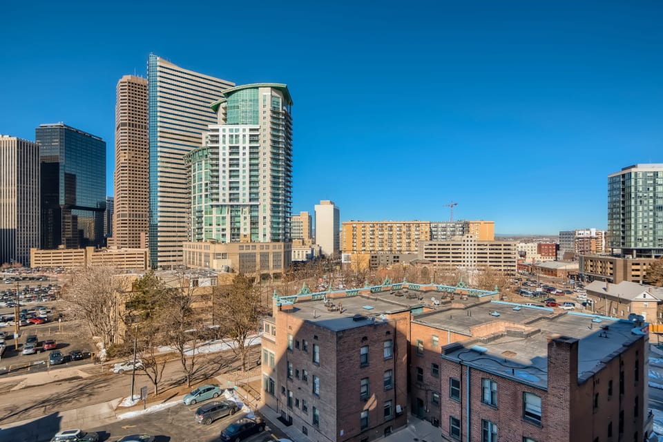 The Best Views in Uptown Denver | 1975 Grant Street #717