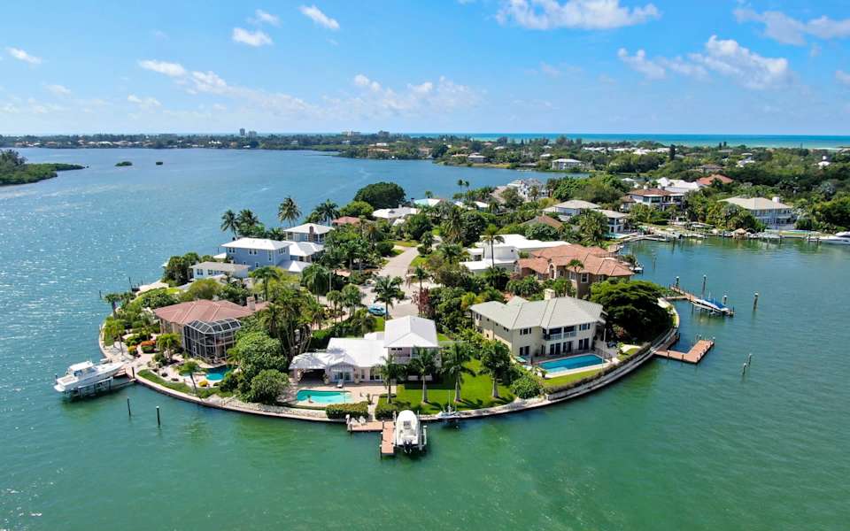 Snell Isle | Neighborhood Guide