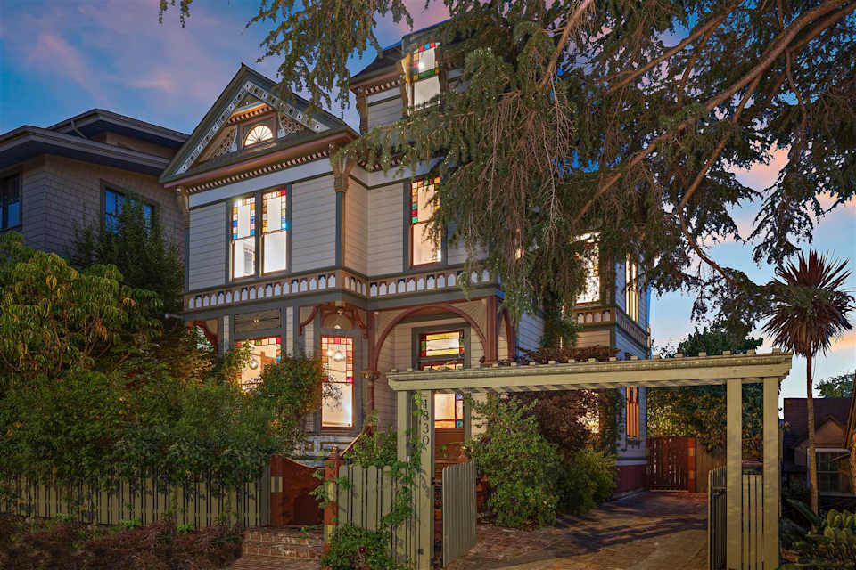 Alameda | Neighborhood Guide