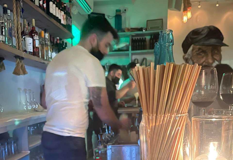 Fun Fridays- A Local Expert's Guide of Where To Eat. Where To Meet. | Blog