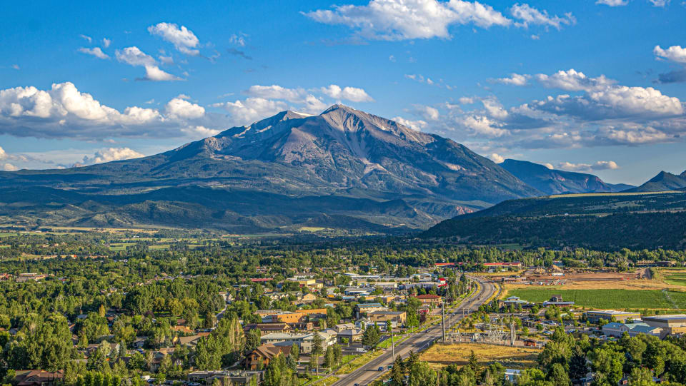 Carbondale | Neighborhood Guide | Erik Berg