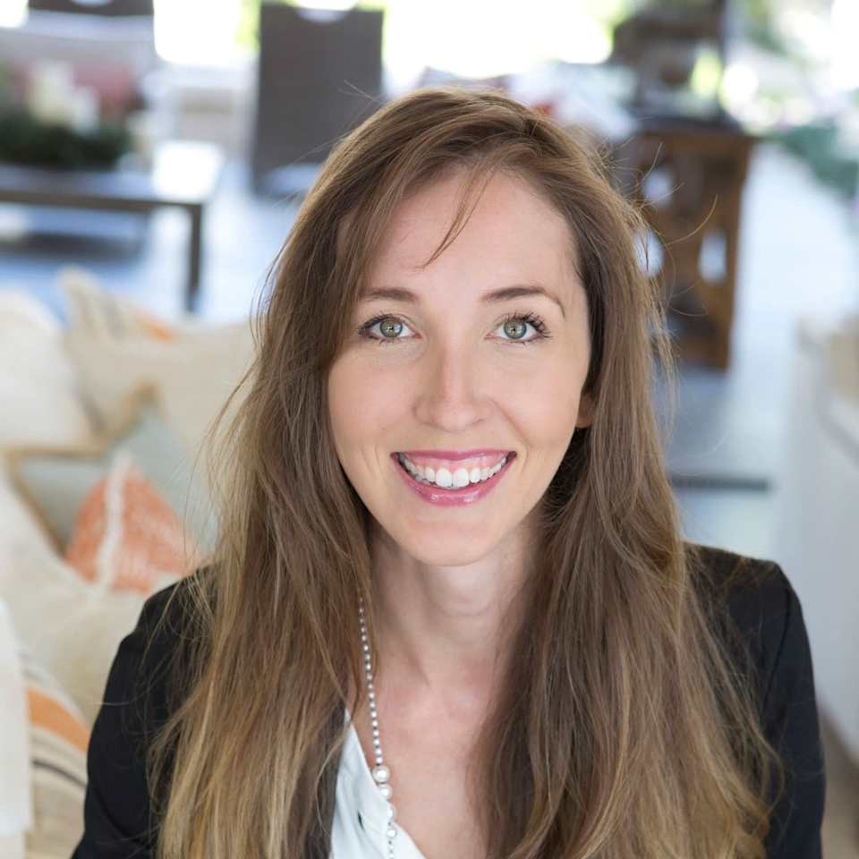 Alisa Adams - Your Local Real Estate Staging Specialist