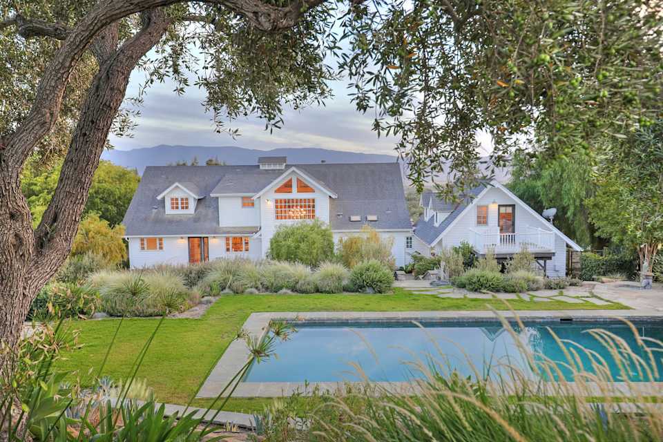 EQUESTRIAN COMPOUND IN WOODSTOCK RANCH