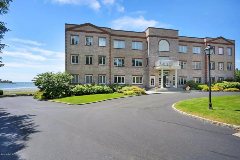 4 Sound Shore Dr, #21