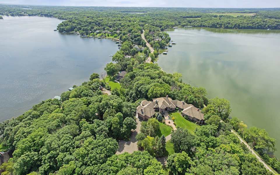 Minnetrista | Neighborhood Guide | Gregg Larsen
