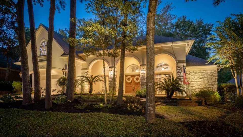 The Woodlands | Neighborhood Guide