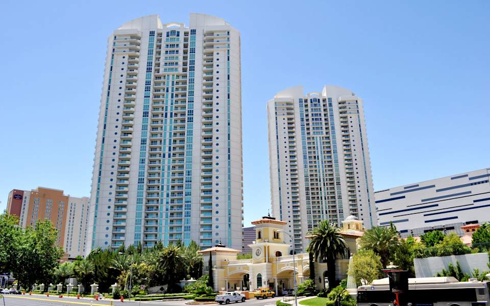 Turnberry Place | Community Guide
