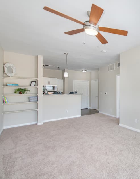 MAA Addison Circle Luxury Apartments for Rent in Addison, TX