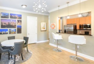 MAA Enclave | Luxury Apartments for Rent in Uptown Charlotte, NC