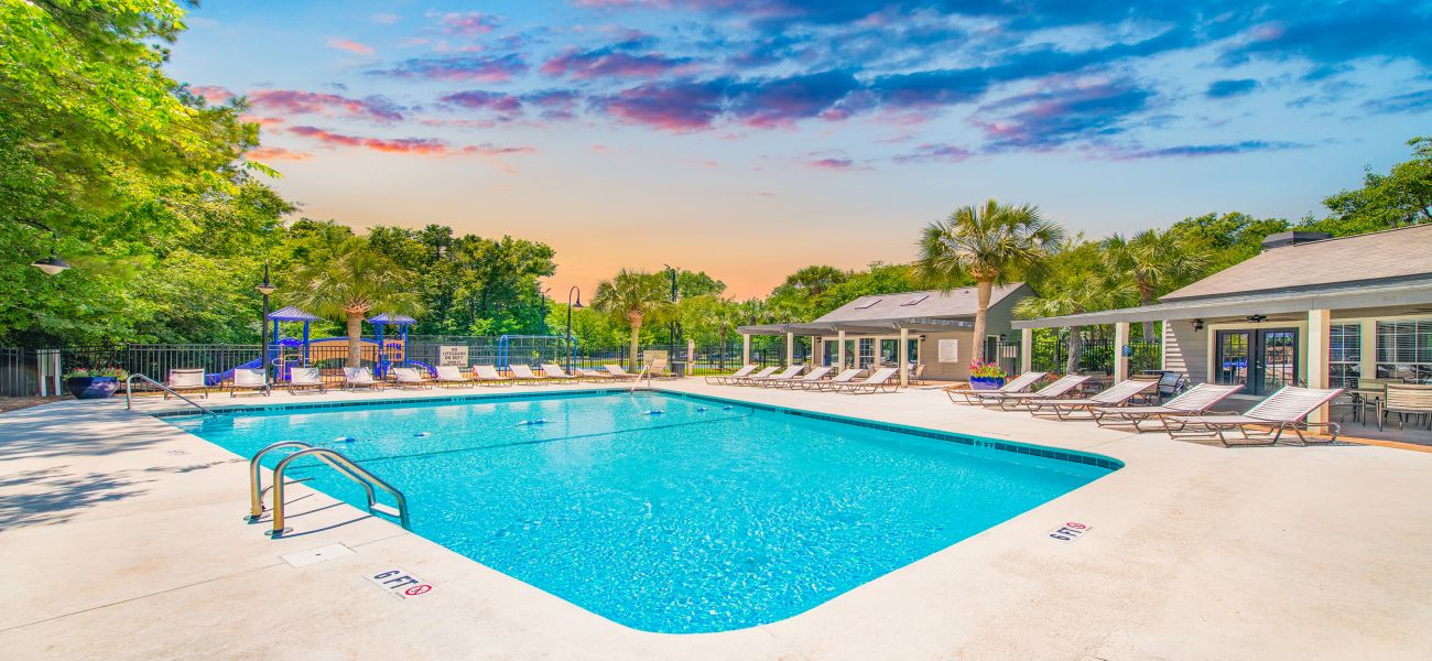 MAA Waters Edge Luxury Apartments for Rent in Summerville, SC