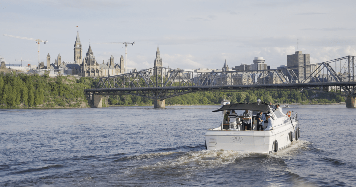 Paseo en barco por el río Ottawa entre Ottawa y Gatineau | Manawa