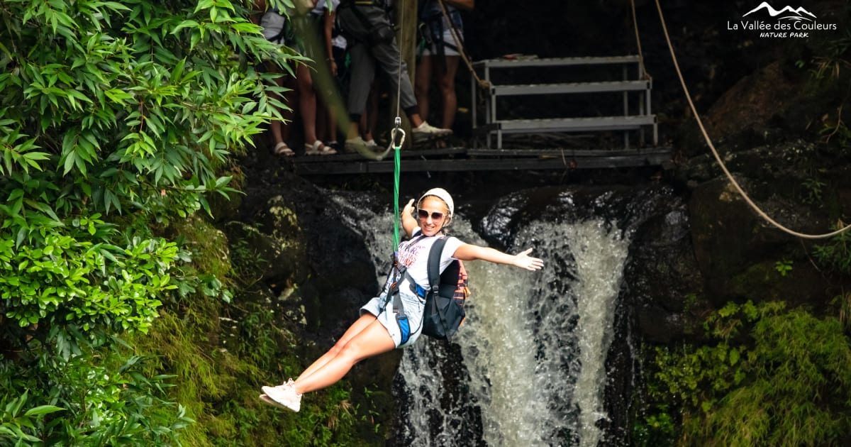 Seilrutsche am Chamouzé-Wasserfall im Vallé-Park, Mauritius | Manawa