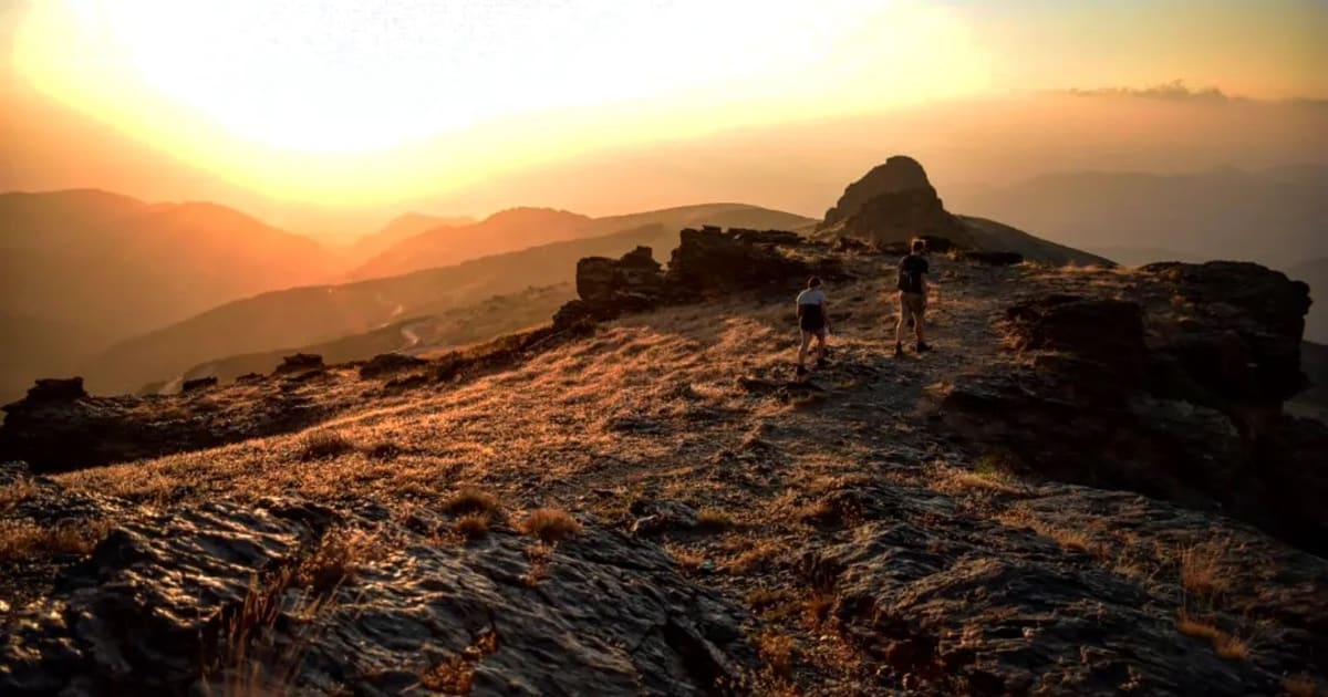Sunset Hike Excursion to Hoya de la Mora in Sierra Nevada, Granada | Manawa