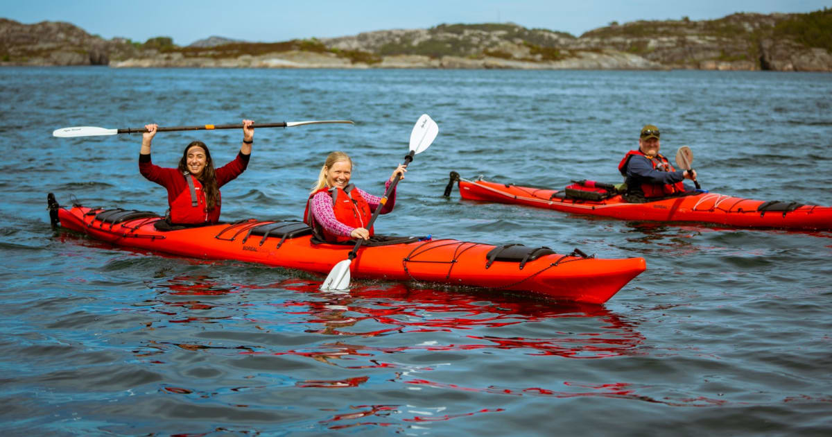 Guided Kayaking Tour around the Øygarden Islets from Bergen | Manawa