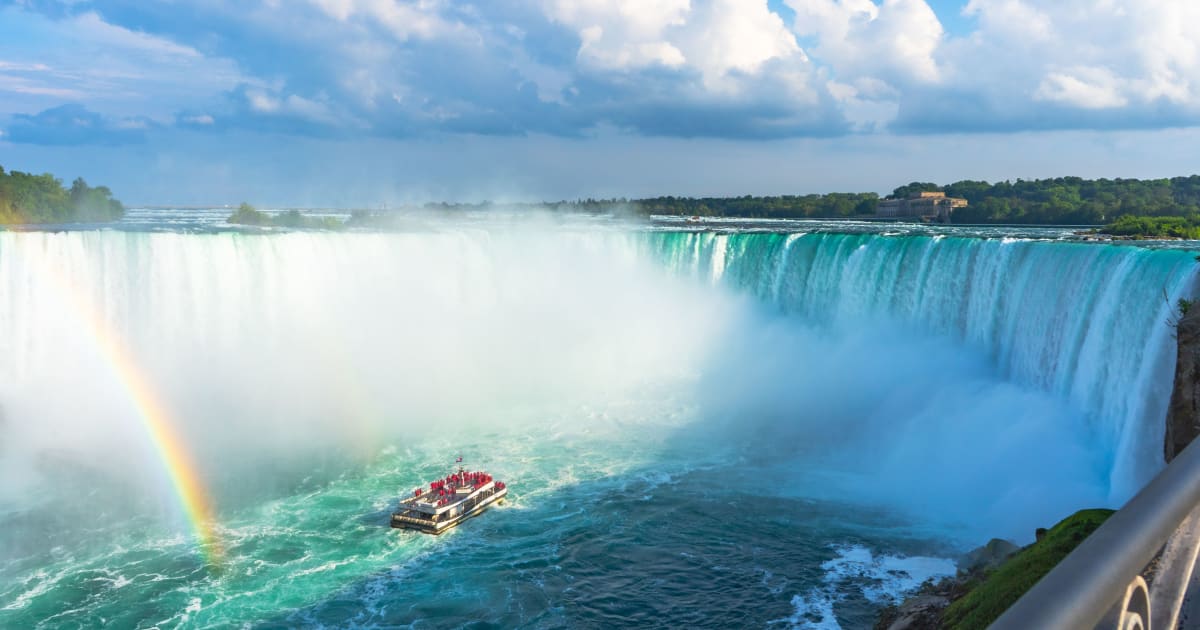 Guided walking tour of Niagara Falls | Manawa