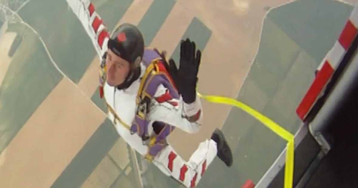 SL Intro Jump | 10 jumps - Static line skydiving jump in Péronne, near ...