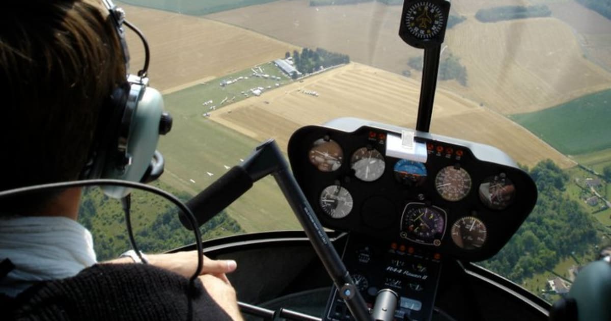 Initiation flight 30 min - Introduction to helicopter piloting at ...
