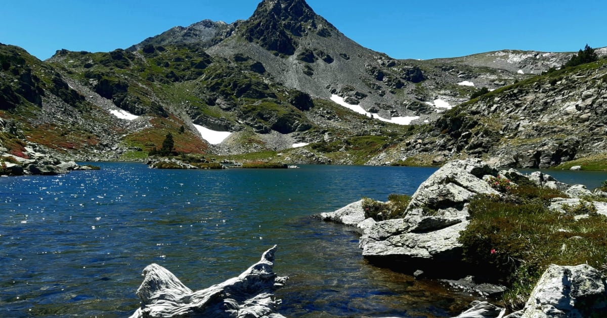 Randonnée dans le Parc naturel régional des Pyrénées catalanes depuis ...