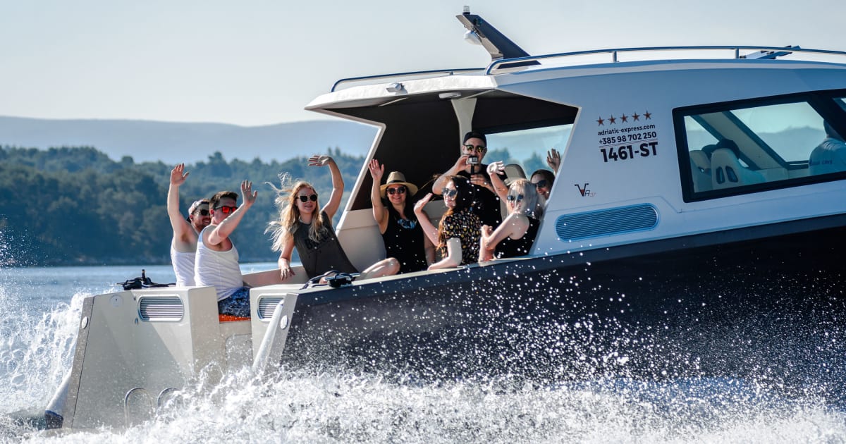 Blue Cave and 5 Islands Luxury Boat Tour from Split | Manawa
