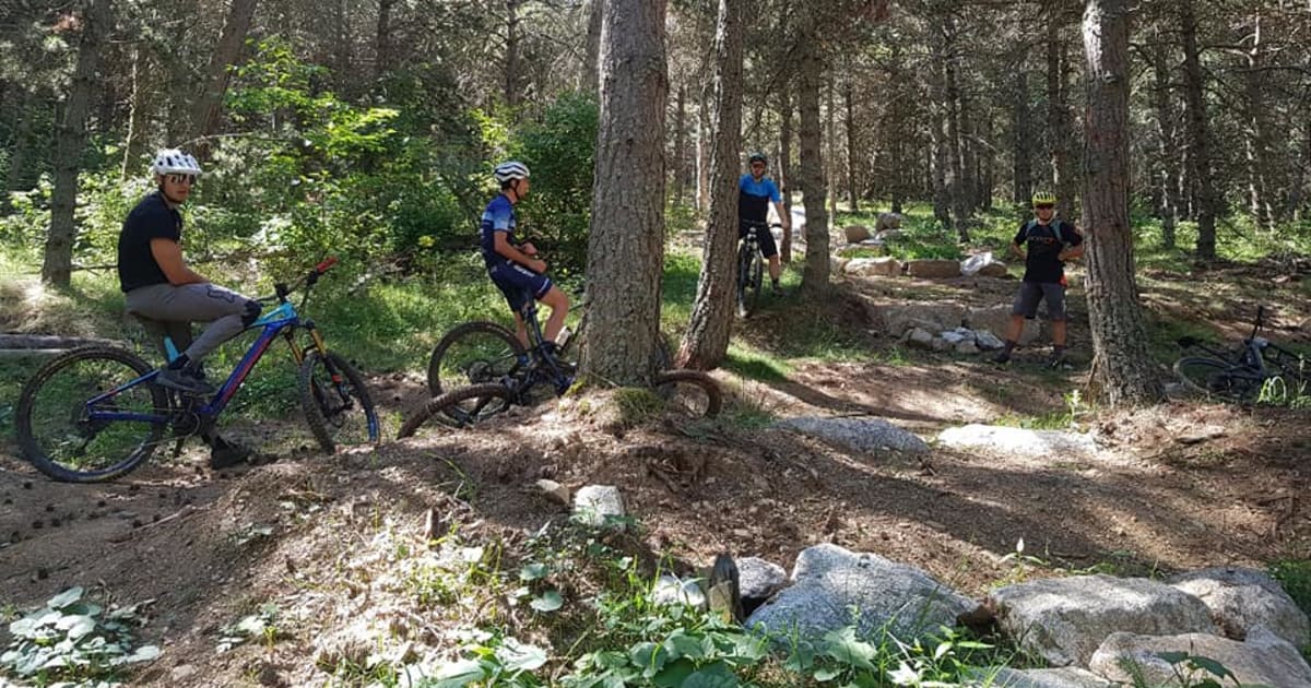 Balade en VTT électrique aux Angles | Manawa