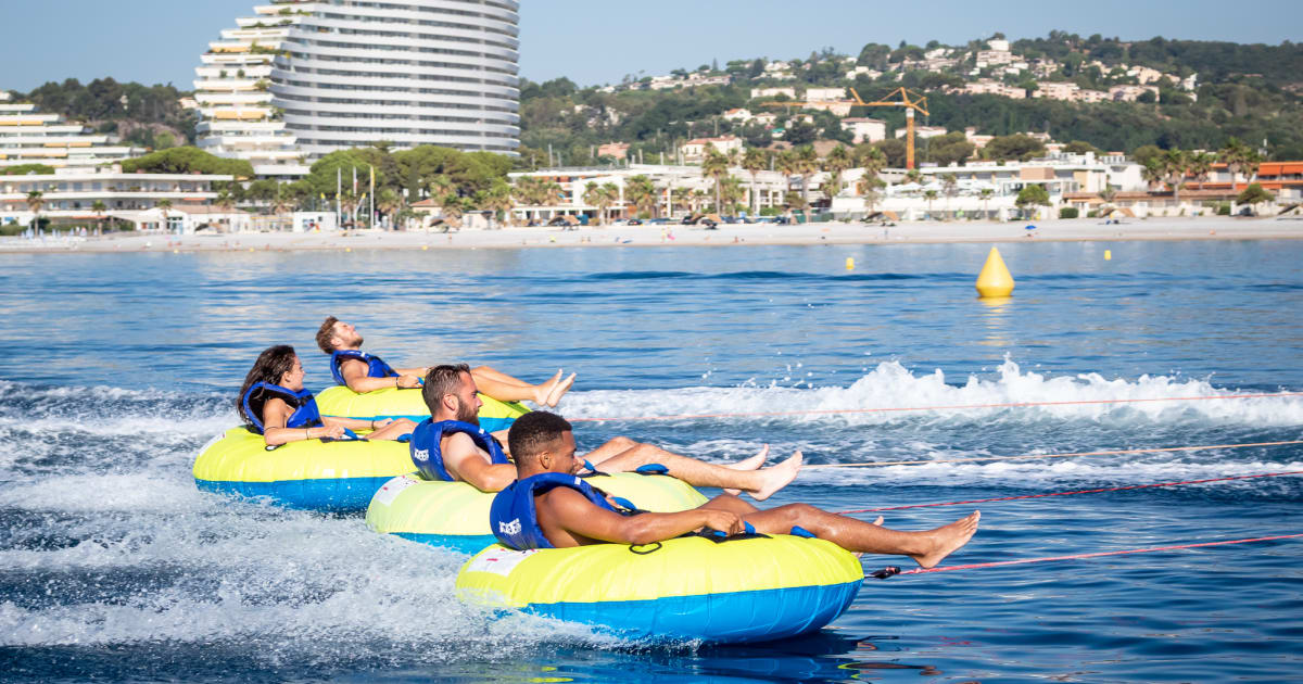 Sofa buoy tower - Water Tubing in Villeneuve-Loubet near Antibes | Manawa