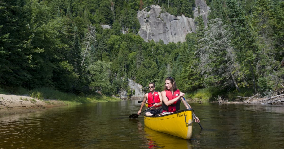 Location de canot et kayak sur la rivière du Diable au parc national du ...