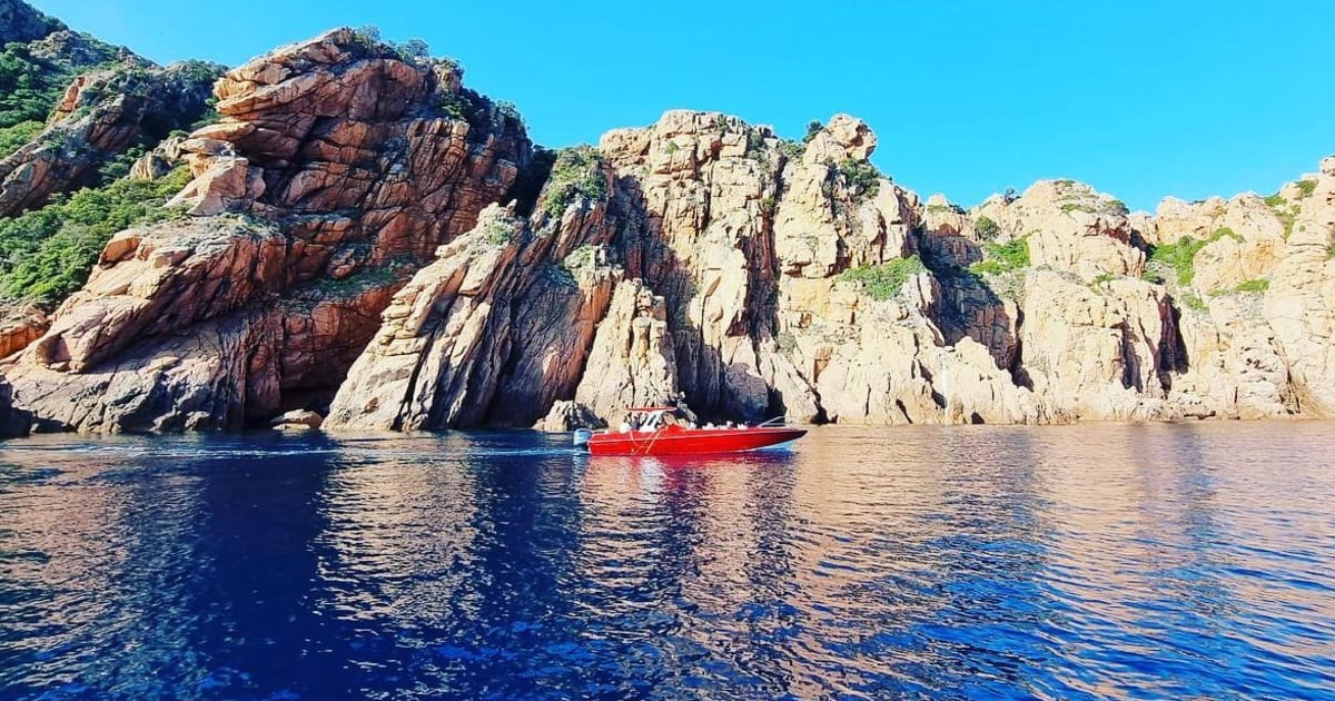 Balade en bateau aux calanques de Piana et à la Réserve naturelle de ...