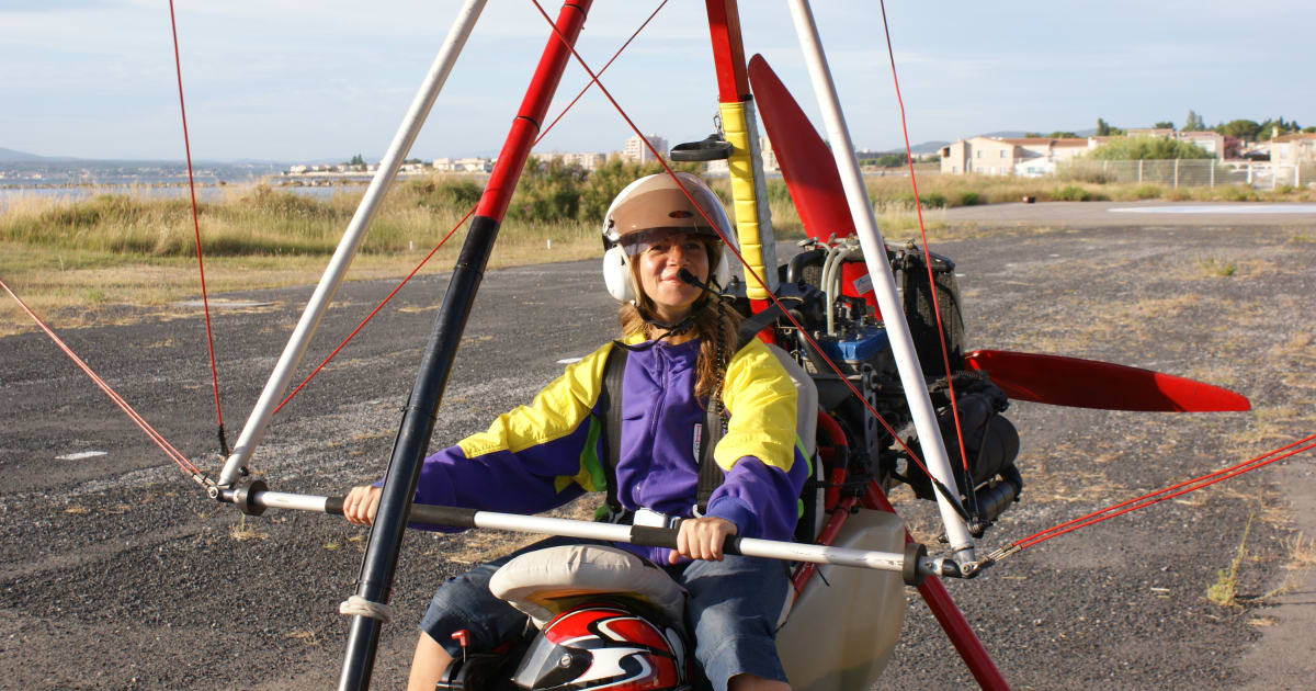 Discovery flight | 30 minutes - Tilting Microlight Flight from Sète ...