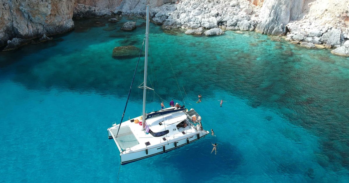 The 8 Best Boat Excursions in Milos | Manawa