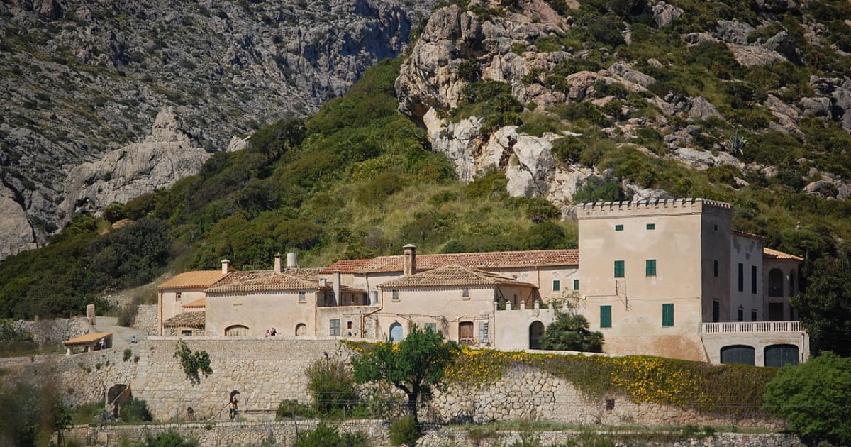 The best outdoor activities in Pollença, Mallorca | Manawa