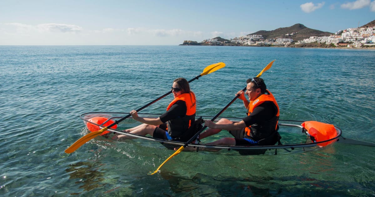 Excursión Guiada en Kayak de Mar Transparente por el Parque Natural ...