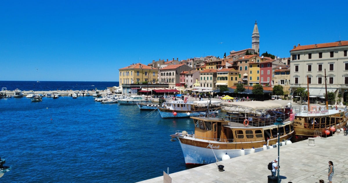 Full-day boat trip along the Istrian coast from Novigrad near Poreč ...