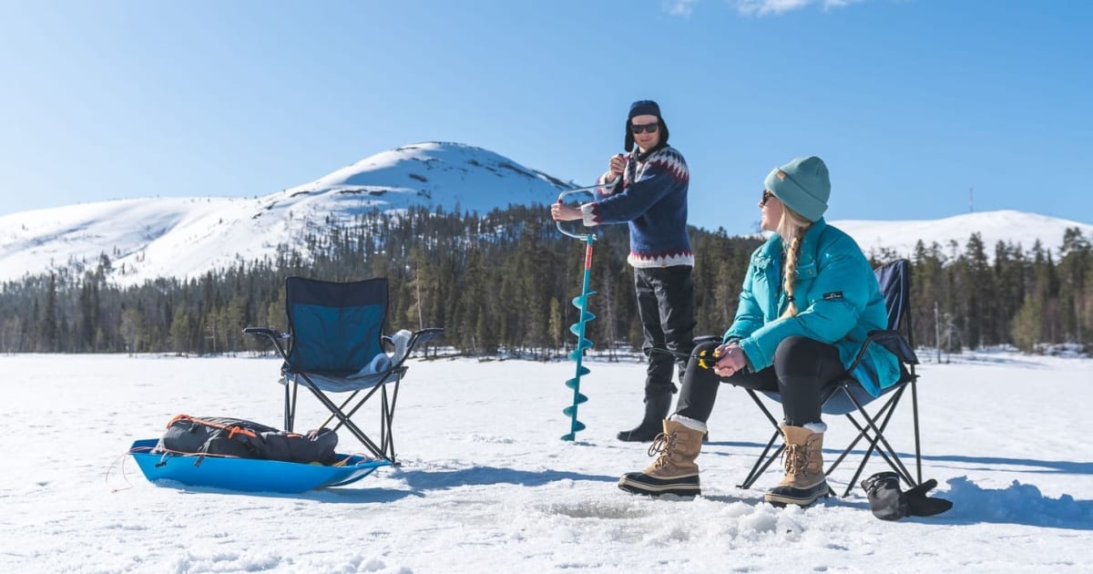 Ice Fishing on Lake Ylläsjärvi in Finnish Lapland | Manawa