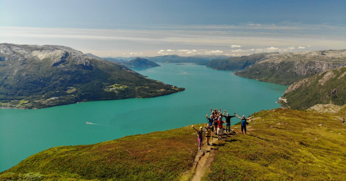 Hiking to Mount Oksen from Voss | Manawa