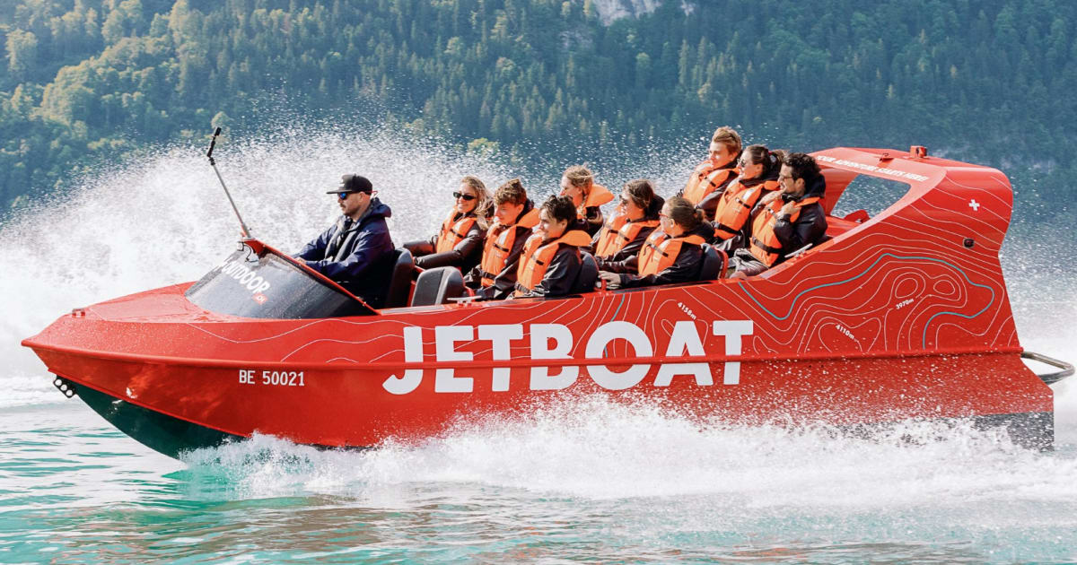 Jetboat Tour on Lake Brienz in Interlaken | Manawa