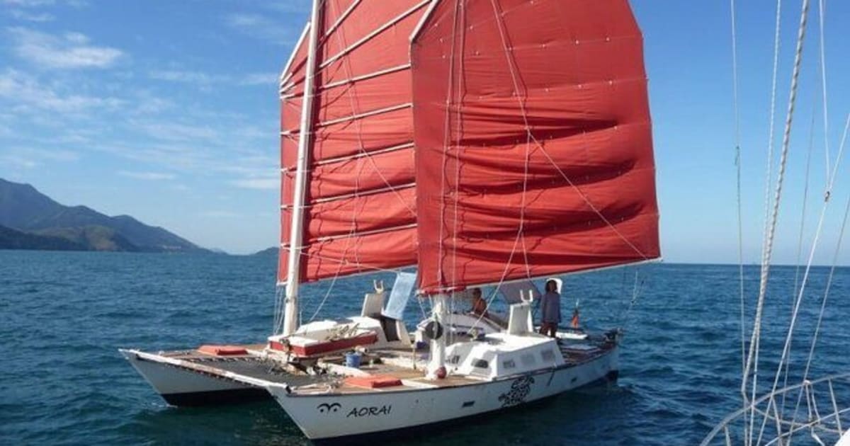 Double Sailing Pirogue Tour in the Tahiti Lagoon with Snorkelling | Manawa