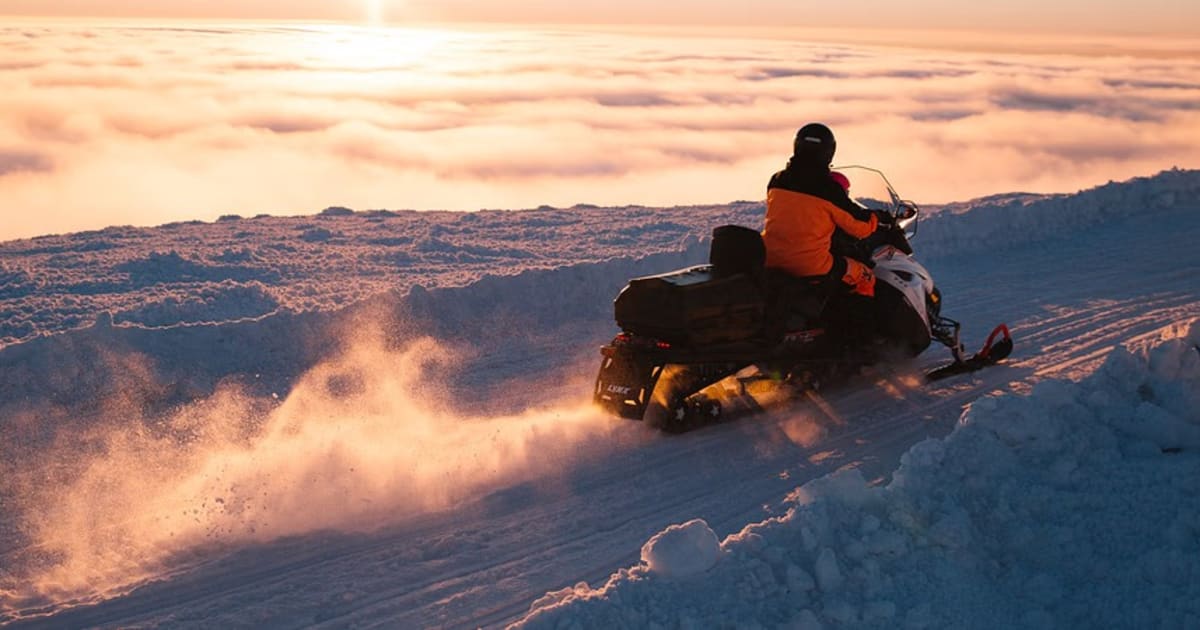 Single-Driver Snowmobile Experience for Adults Only from Ylläsjärvi ...