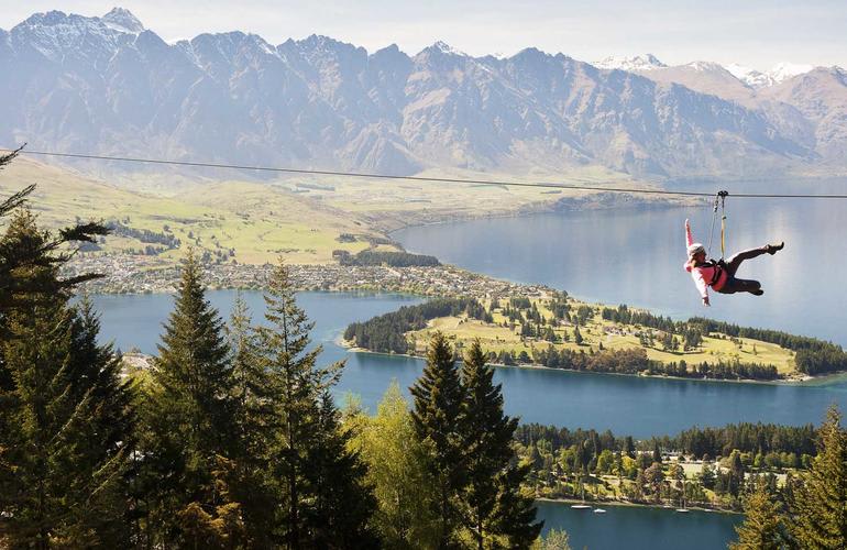 Top 13 Most Amazing Ziplines in the World | Manawa