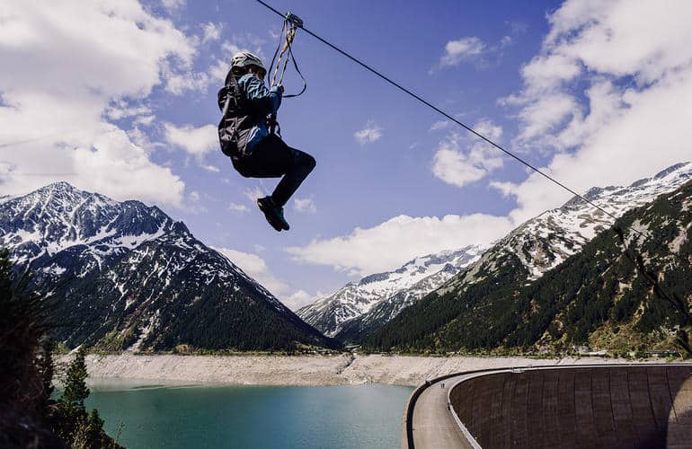 Top 13 Most Amazing Ziplines in the World | Manawa