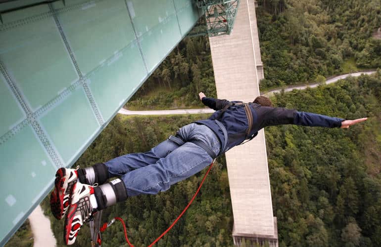 Top 10 Highest Bungee Jumps in the World | Manawa