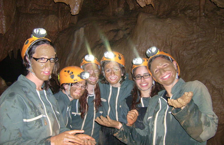 Caving for Beginners: The Complete Guide | Manawa