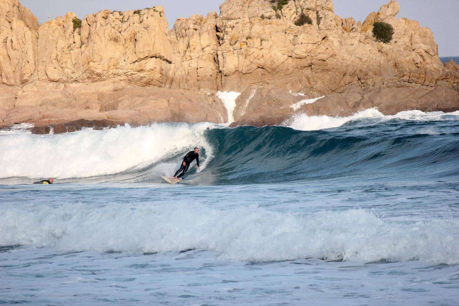 The Best Places to Go Surfing in the Winter | Manawa