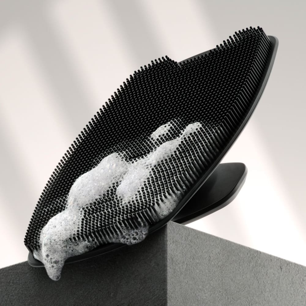 Men's Exfoliating Body Scrubber | The Body Buffer | MANSCAPED CA